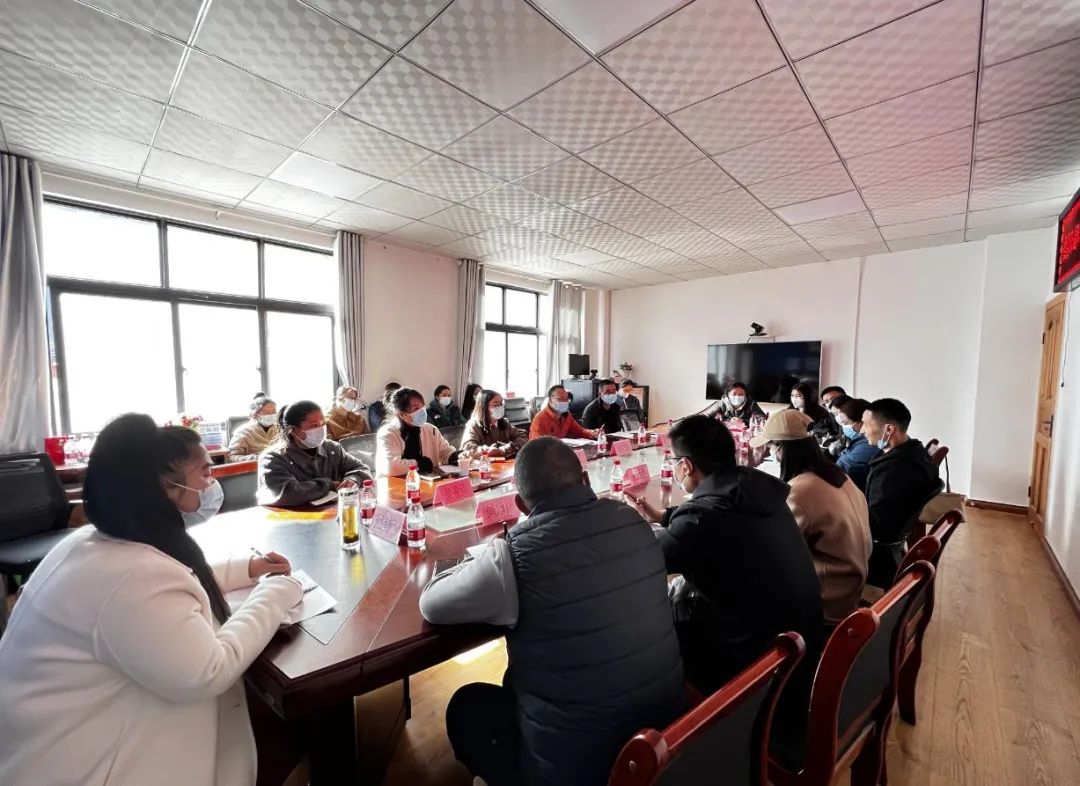 波密县召开事业单位人事制度改革暨岗位认定转岗工作培训会